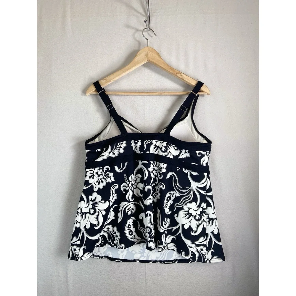 Lands' End | Tops | Lands End Womens 6w Tankini Swim Top Black White ...